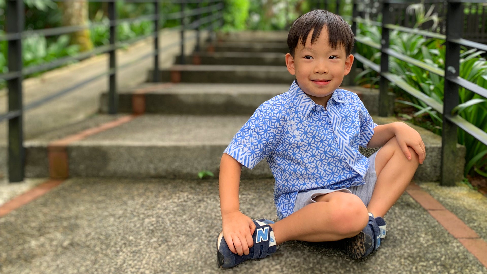 Dots and Dribble Batik | Singapore Kids Batik Shop